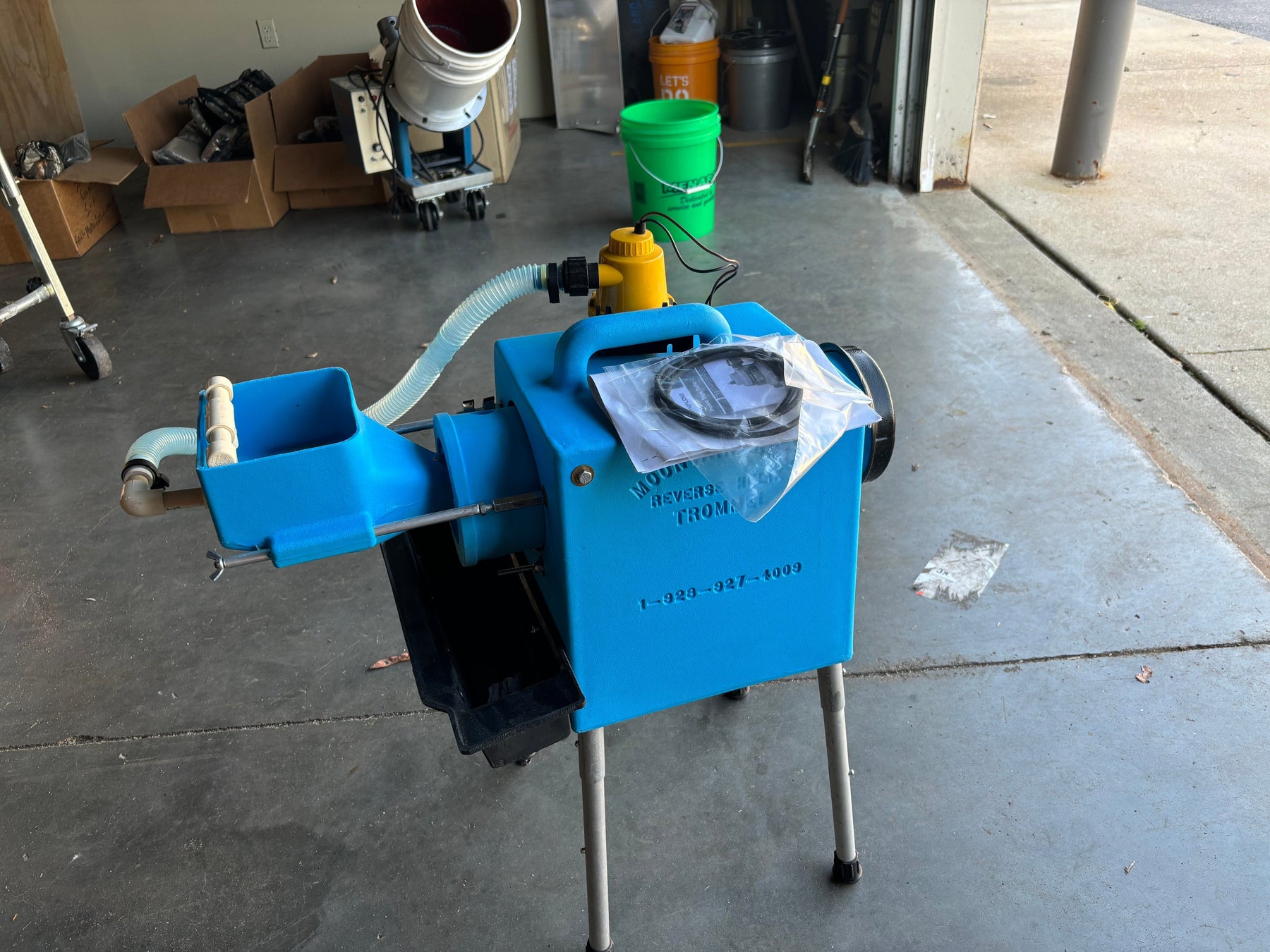 FAQ: How do I use a metal detector to find property pins/markers ...